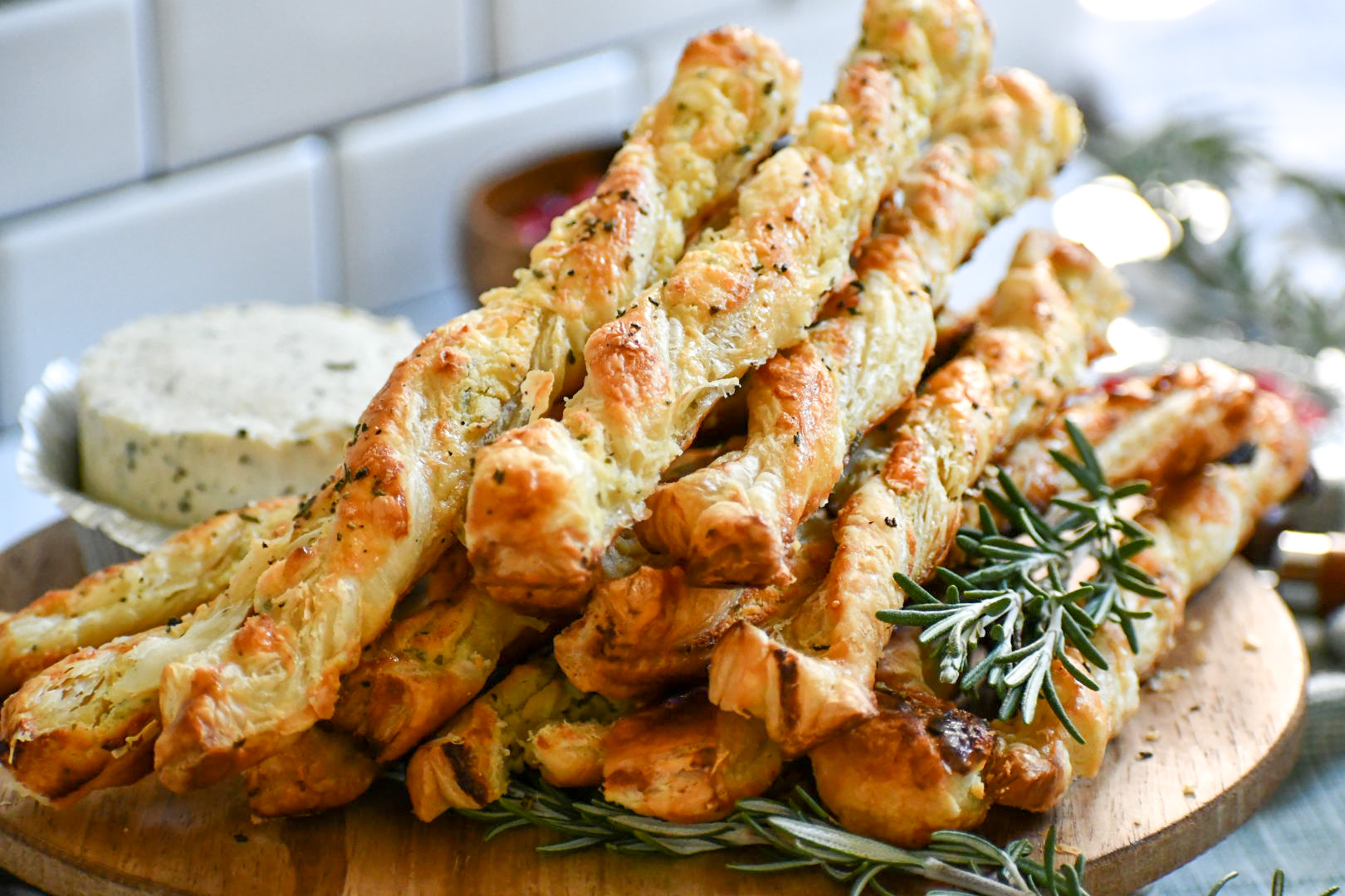 parmesan herb cheese twist – The table of spice